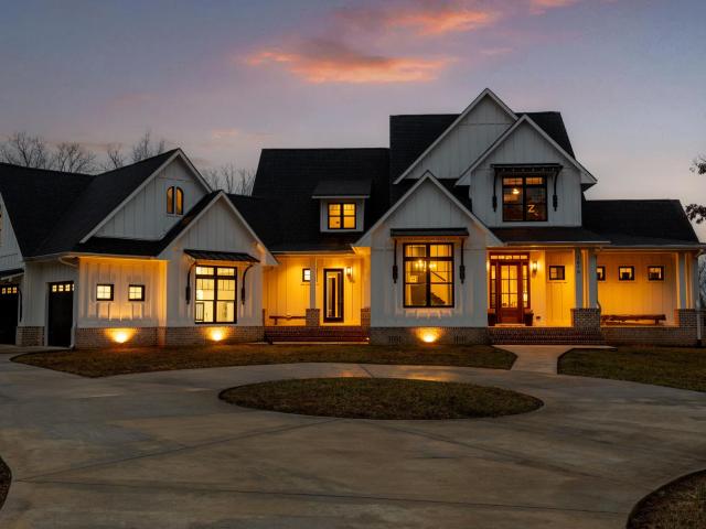 2070 River Bluffs Drive, Jasper, US, TN