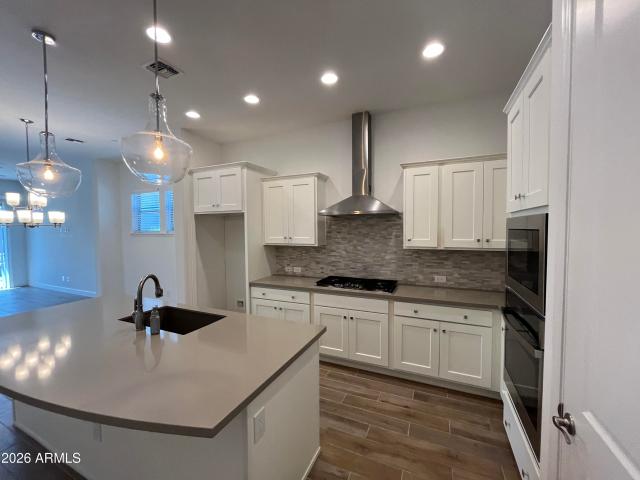 20711 W Medlock Drive