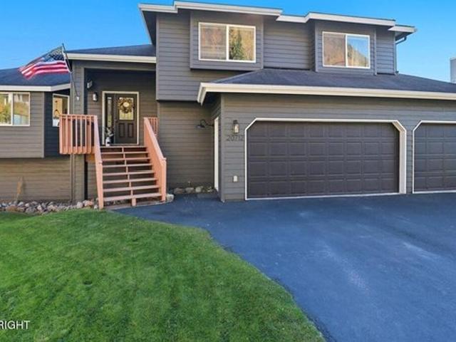 20712 Williamsburg Dr, Eagle River, AK 99577