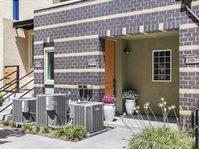 2071 Mahuron Cir