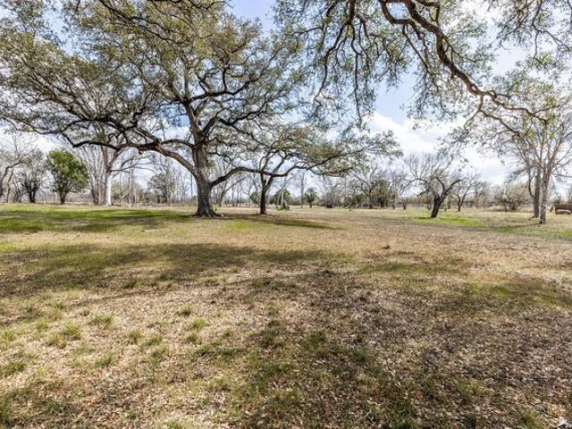 2071 E US Highway 90 Lot 0, Seguin, TX 78155
