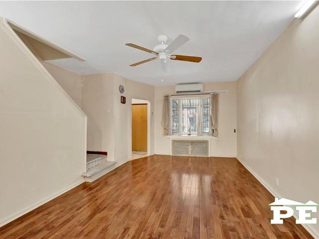 2071 East 29th Street