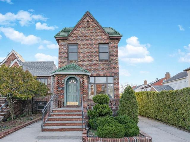 2071 East 35th Street | Compass