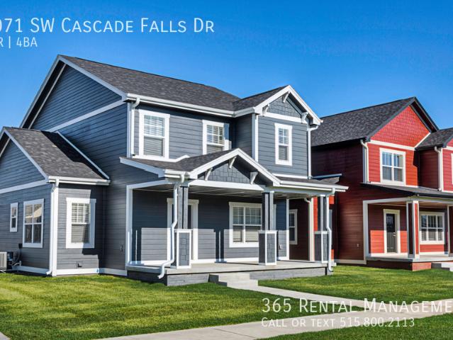 2071 SW Cascade Falls Dr, 4 beds, 3 full and 1 half baths