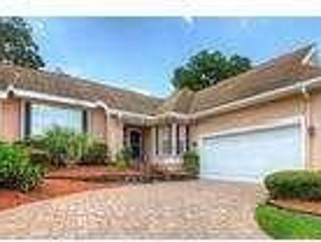 2071 Sawgrass Dr, Apopka, Fl 32712