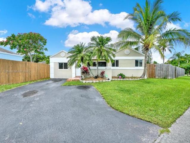 20722 103rd Ave SW, Cutler Bay, FL 33189
