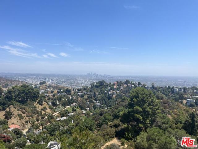 2072 N Lewis Terrace