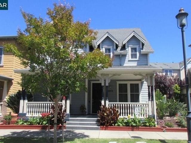 2072 Drake Ln, Hercules, CA 94547