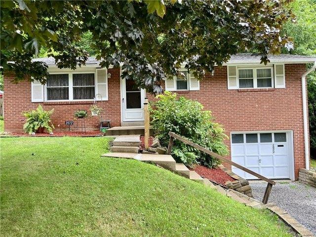 2072 Holiday Park Dr, Pittsburgh, PA 15239