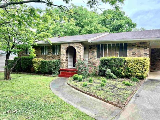 2072 Snapfinger Rd, Decatur, GA 30035
