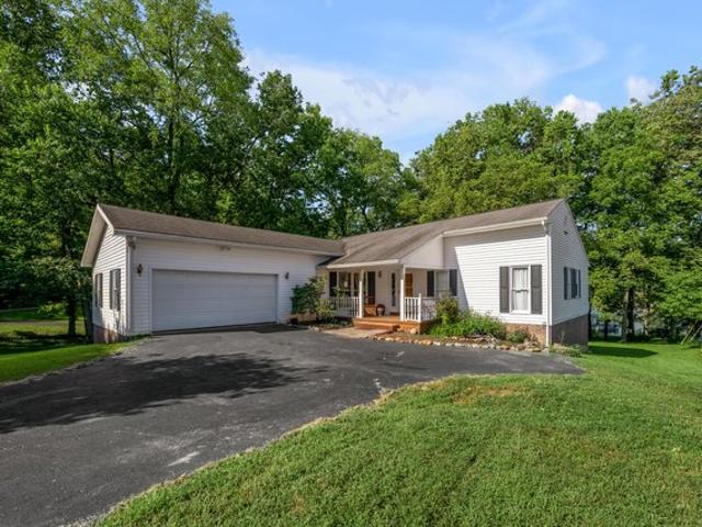 2073 Crystal Springs Rd, Danville, KY 40422