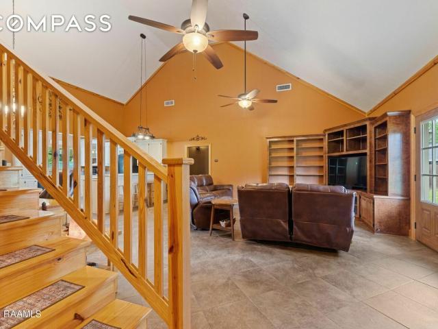 2073 French St, Ville Platte, LA