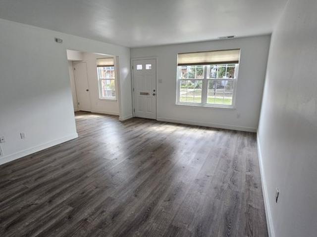 2073 Harbour Dr, Palmyra, NJ 08065