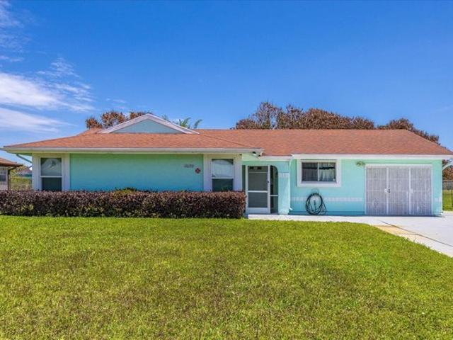 2073 SE Rainier Rd, Port Saint Lucie, FL 34952