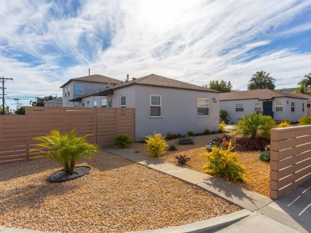 2073 79 Emerald Street