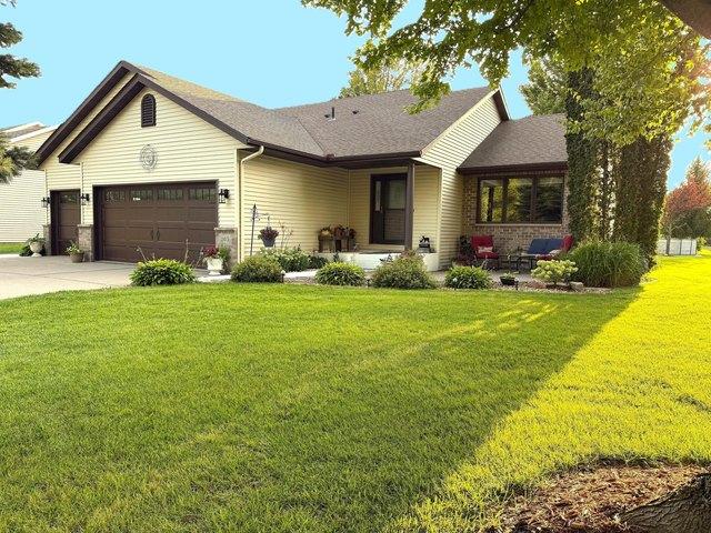 207 10th Ave NW, Lonsdale, MN 55046