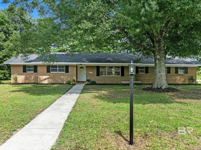207 14th Ave, Atmore, AL 36502