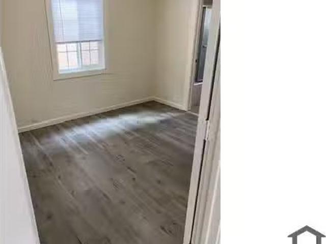 207 1st St, Richmond, CA 94801