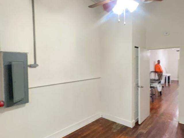 207 208 Adamson Square UNIT A