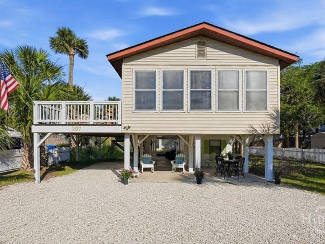 207 2nd Ave, Tybee Island, GA 31328