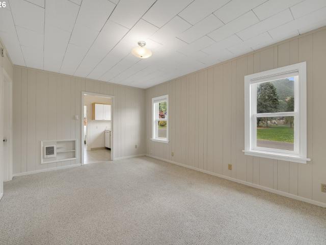 207 2ND ST