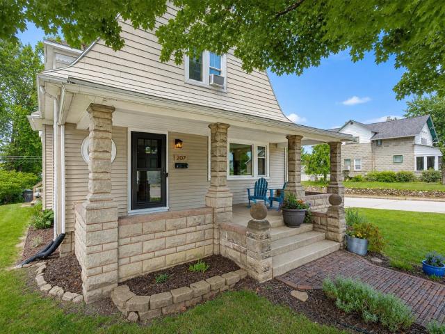 207 7th Street