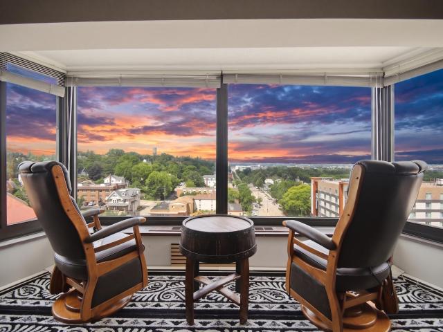 207 5th Avenue SW # 901
