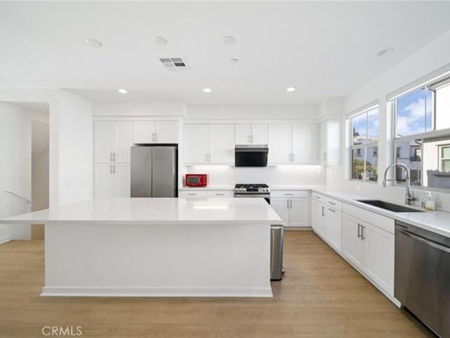 207 Colby Cir, Claremont, CA 91711