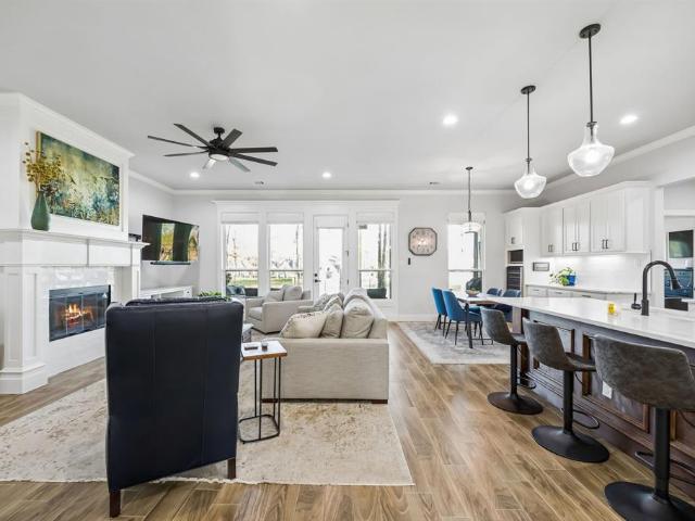 207 Colonial Drive