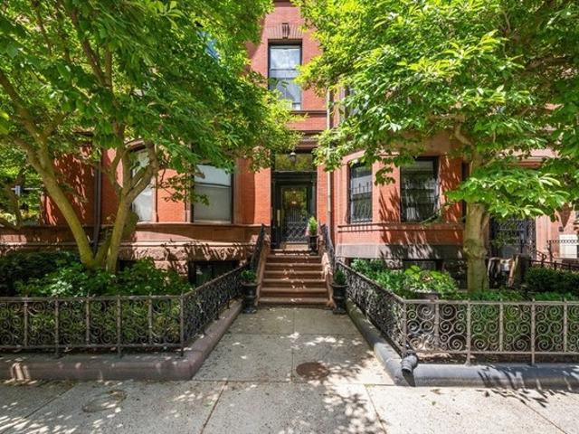 207 Commonwealth Ave Apt 3, Boston, MA 02116