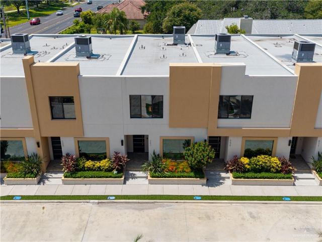 207 Canary Avenue