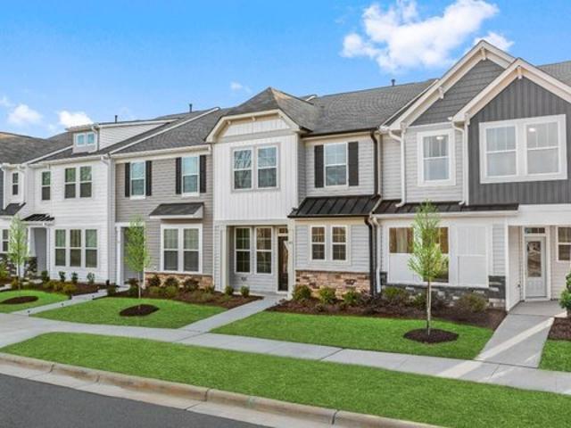 207 Carnaby Ln, Franklinton, NC 27525