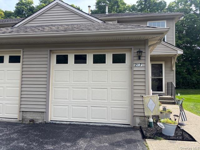 207 Crestwood Court
