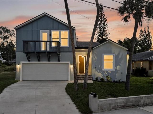 207 Athens St, Tarpon Springs, FL 34689 | MLS #TB8502