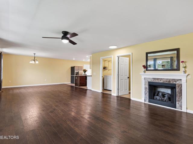 207 Autumn Oaks Drive