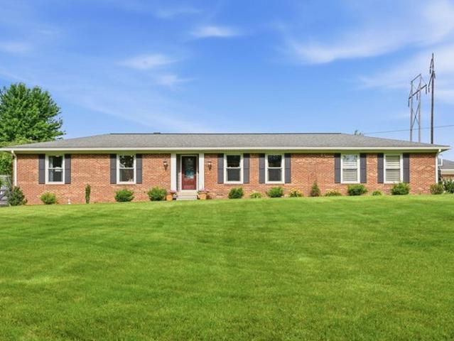 207 Augusta Dr, Georgetown, KY 40324
