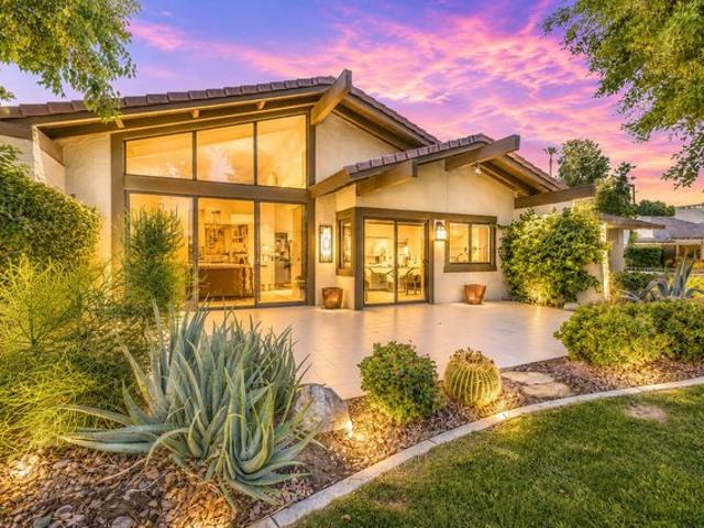 207 Bouquet Canyon Dr, Palm Desert, CA 92211