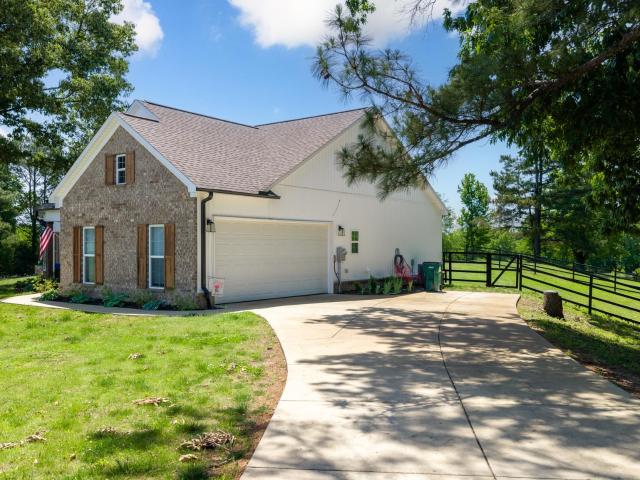 207 boswell rd