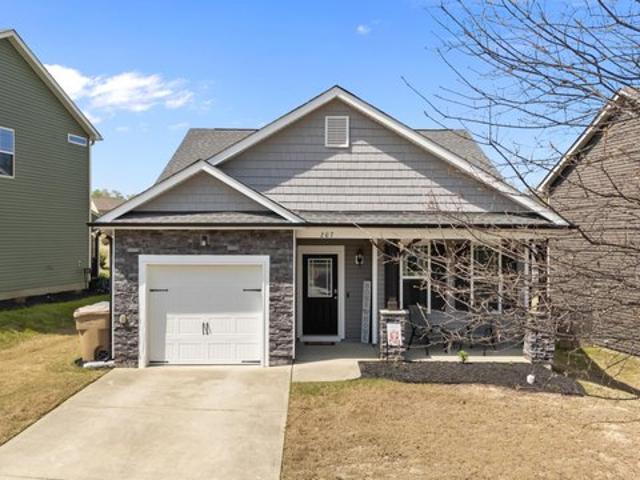 207 Balboa Pw Pkwy, Clayton, NC 27520