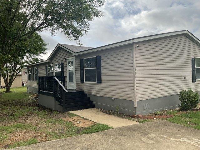 207 Bandera St, San Marcos, TX 78666