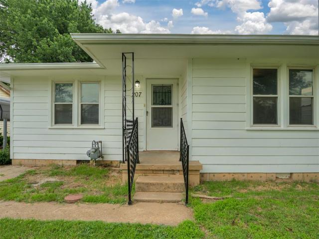 207 Birch Avenue