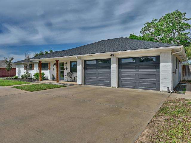207 Briar Ridge Drive