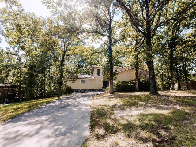 207 Brookhollow Court