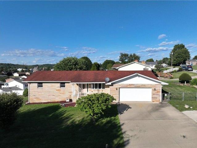 207 Buchanon Dr, Masontown, PA 15461