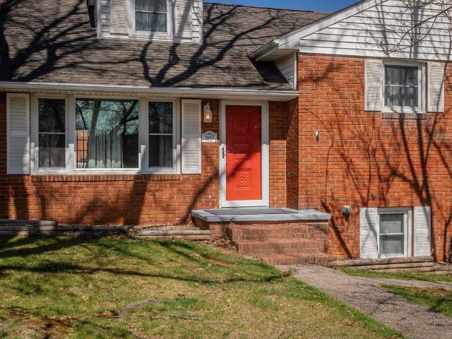 207 Burnley Dr, Staunton, VA 24401 | MLS #674871