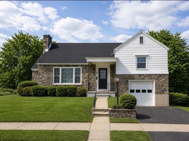 207 Burwell St, Little Falls, NY 13365