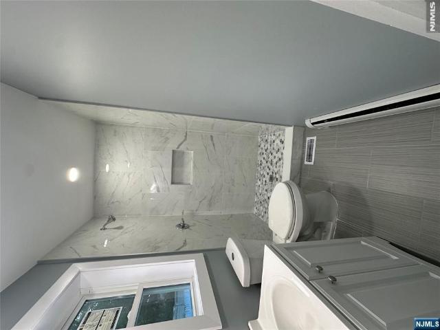 207 Grand Street, New Milford, US, NJ