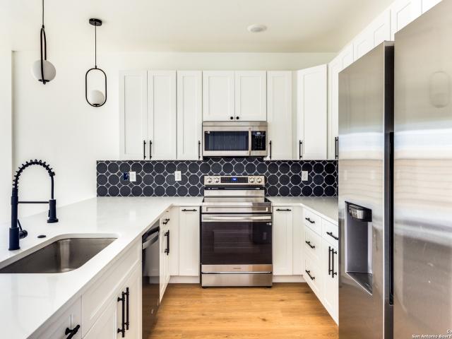 207 Gravel St, Unit 102, San Antonio, TX 78203 | MLS #1941