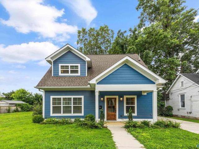 207 Grove Ave NW, Huntsville, AL 35801