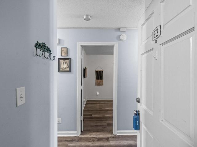 207 Double Eagle Dr. E2
